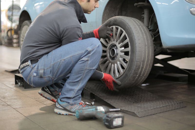 Tire Pressure and Fuel Economy: What Agencies Say (and How